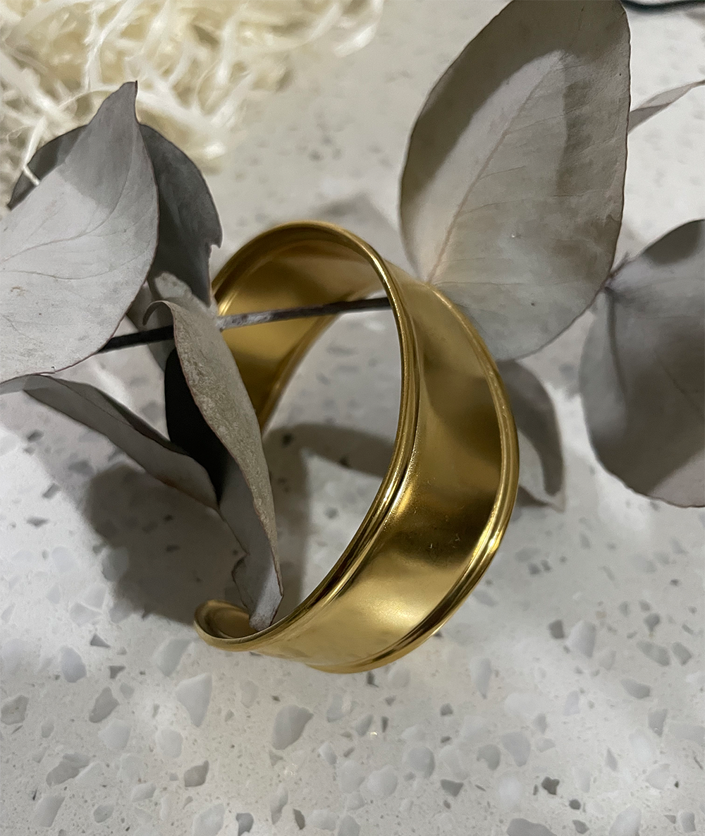 Gracious Queen Stainless Steel Gold Plated – Gracely Jay